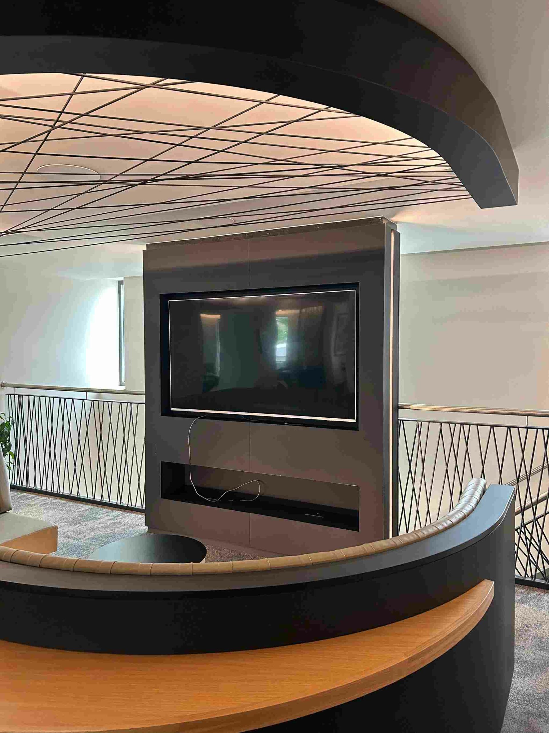 Oxford International College: Reviews, Rankings, Fees, And More